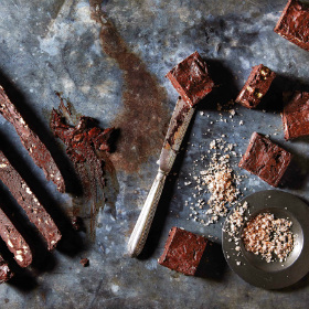 Salted chocolate-cinnamon fudge | Woolworths.co.za