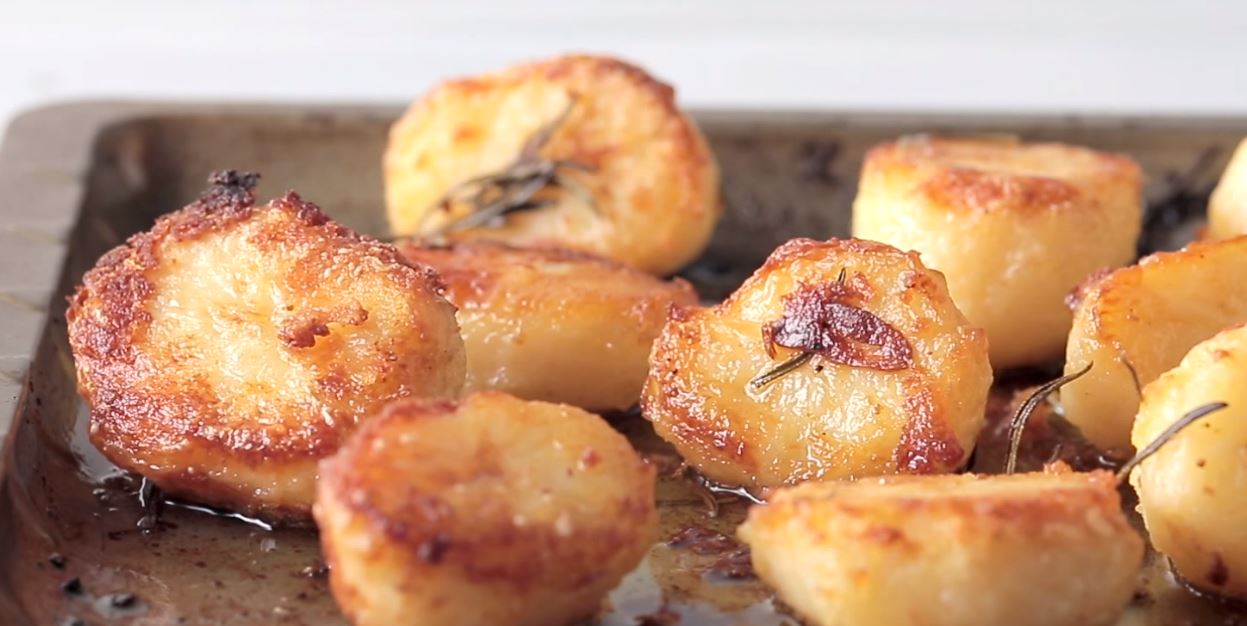 Classic roast potatoes with sea salt and rosemary | Woolworths.co.za