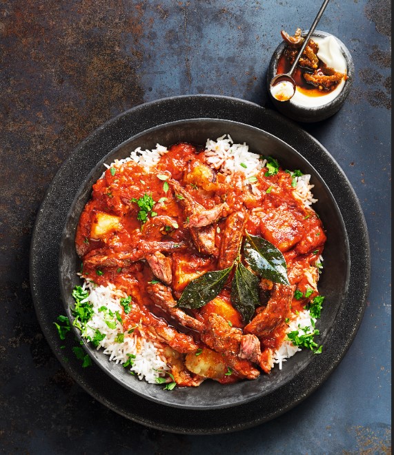 Tomato bredie with mashed potato | Woolworths.co.za